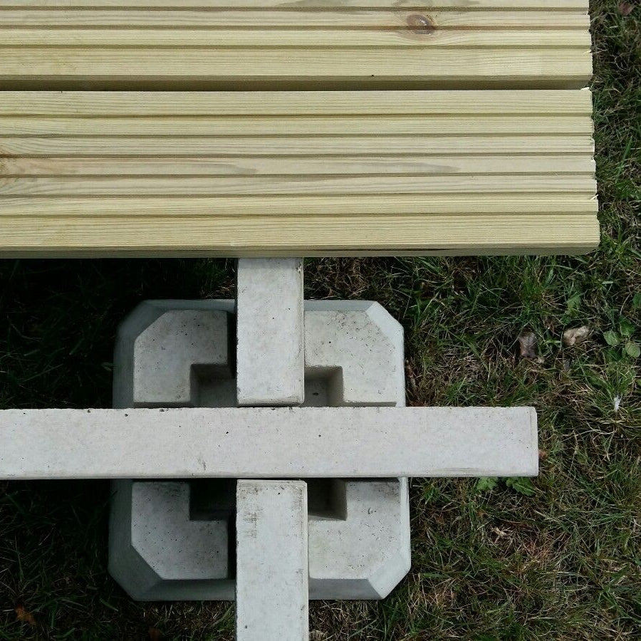 Heavy Duty Decking Blocks (Wrekin Concrete) – Luxury Lawns Artificial Grass